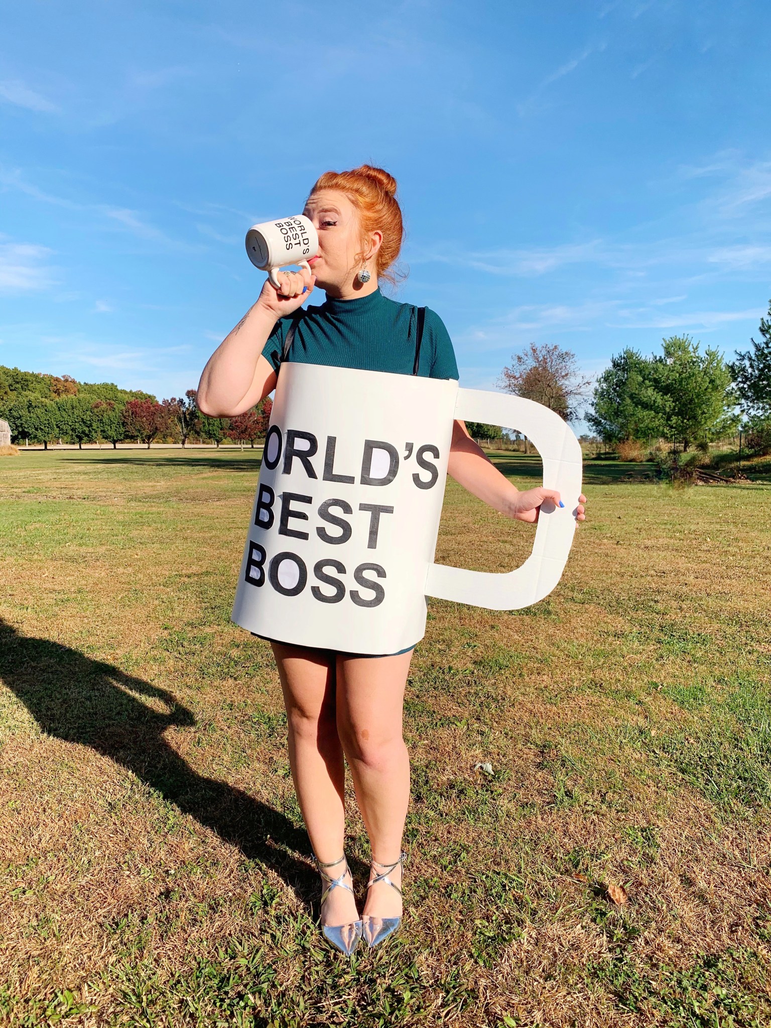 DIY “World’s Best Boss” Mug Costume – Auburn Artisan