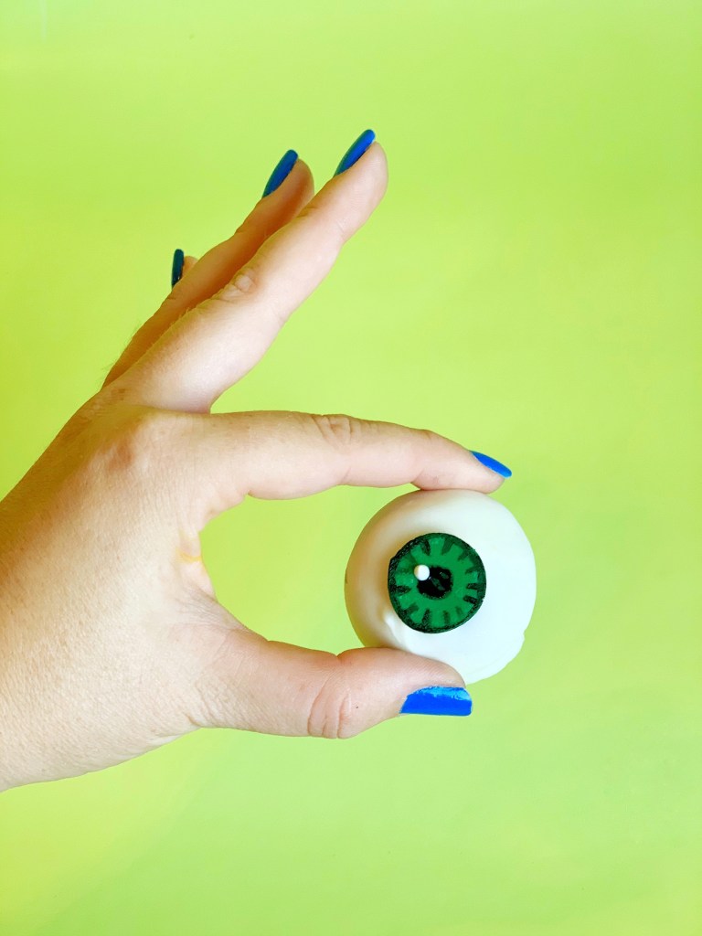 DIY Eyeball Cake Balls – Auburn Artisan