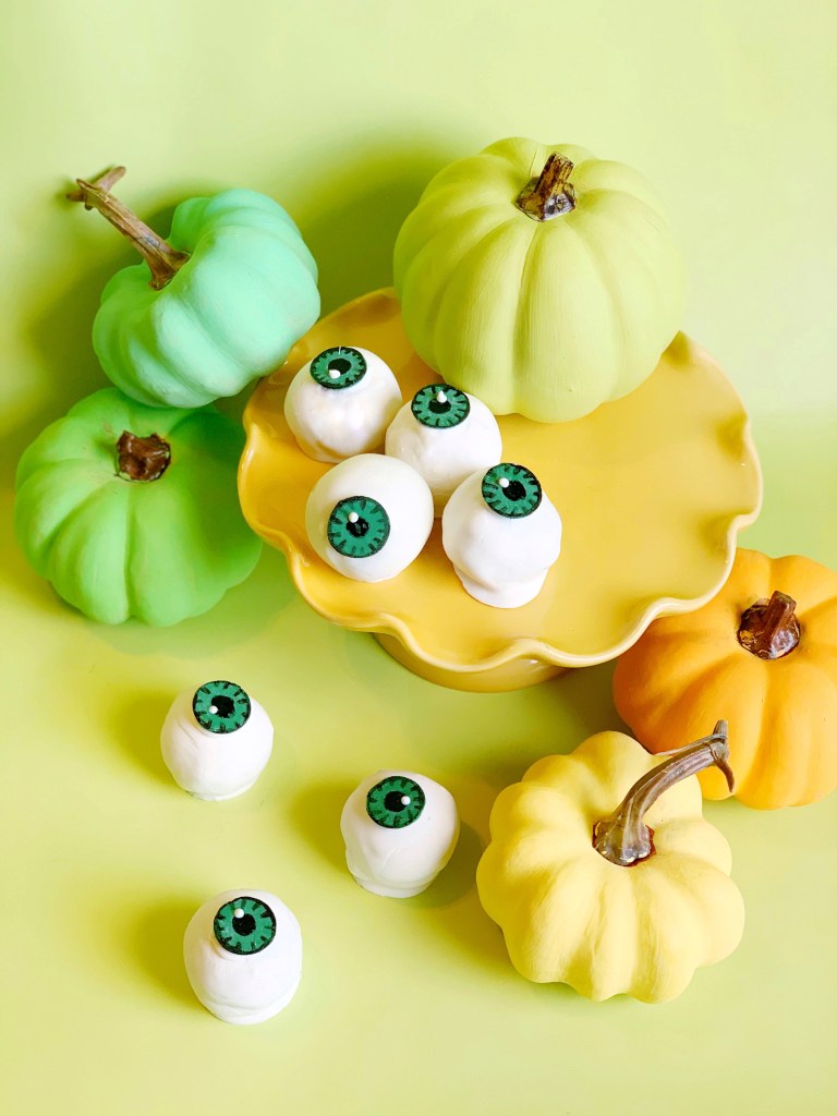 DIY Eyeball Cake Balls – Auburn Artisan