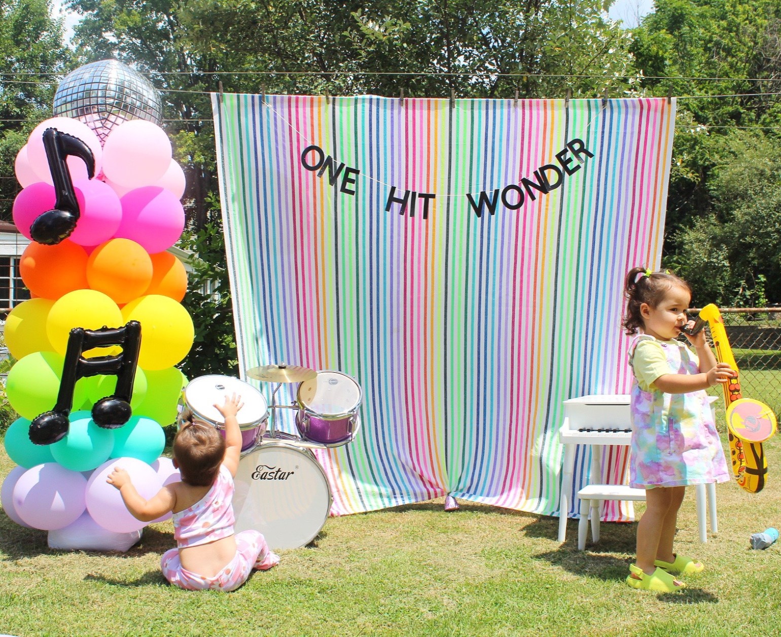 Violett’s ONE HIT WONDER Party – Auburn Artisan