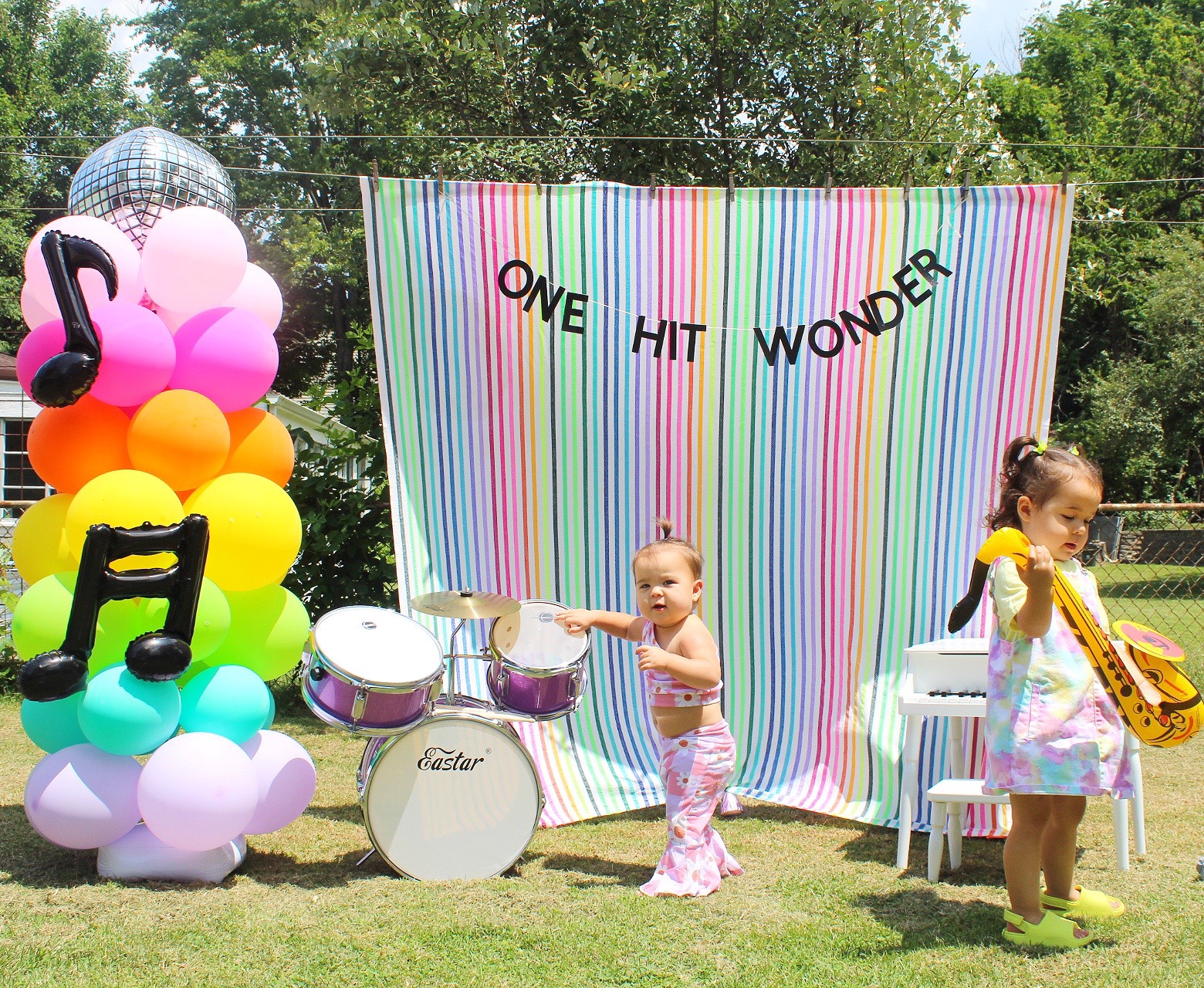 Violett’s ONE HIT WONDER Party – Auburn Artisan