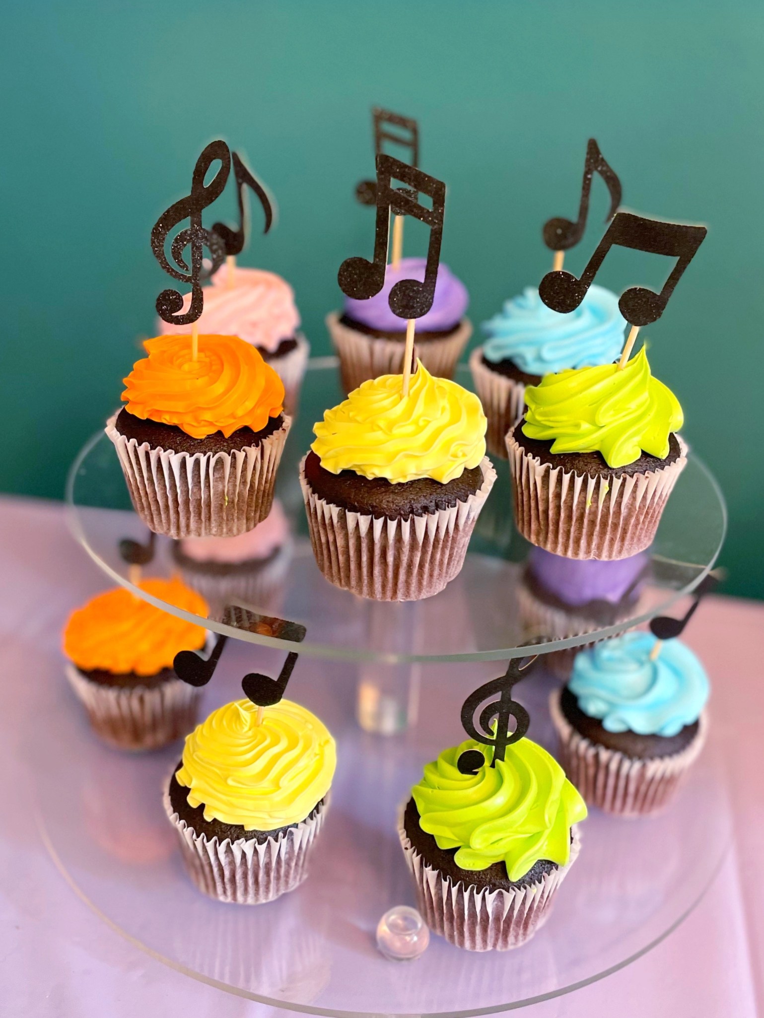 Violett’s ONE HIT WONDER Party – Auburn Artisan