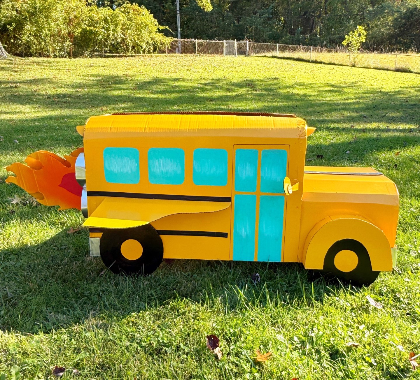 DIY Ms. Frizzle + Magic School Bus Costume – Auburn Artisan